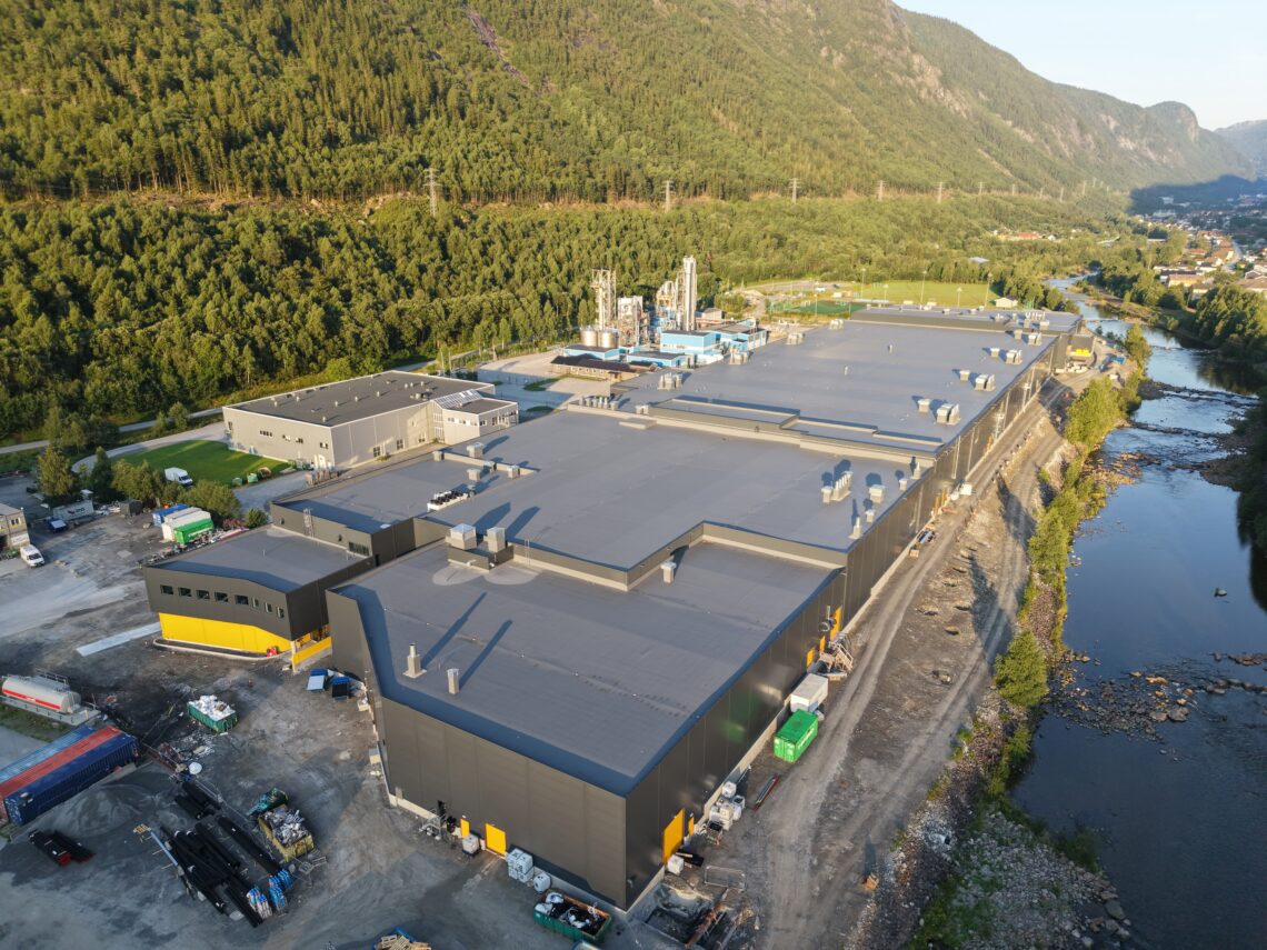 Norway’s Hima Seafood opens $250 million land-based farm in Rjukan ...